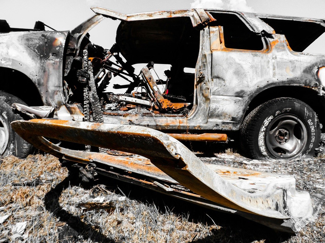 Two dead after head-on, multi-vehicle crash on I-10 in Jefferson Co ...